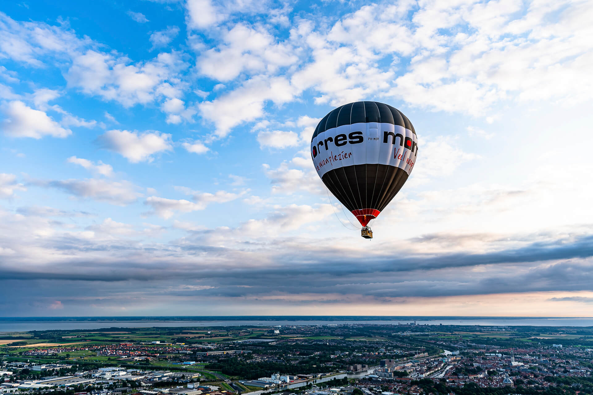 Mag een luchtballon overal landen? | Ballonvaren Zeeland